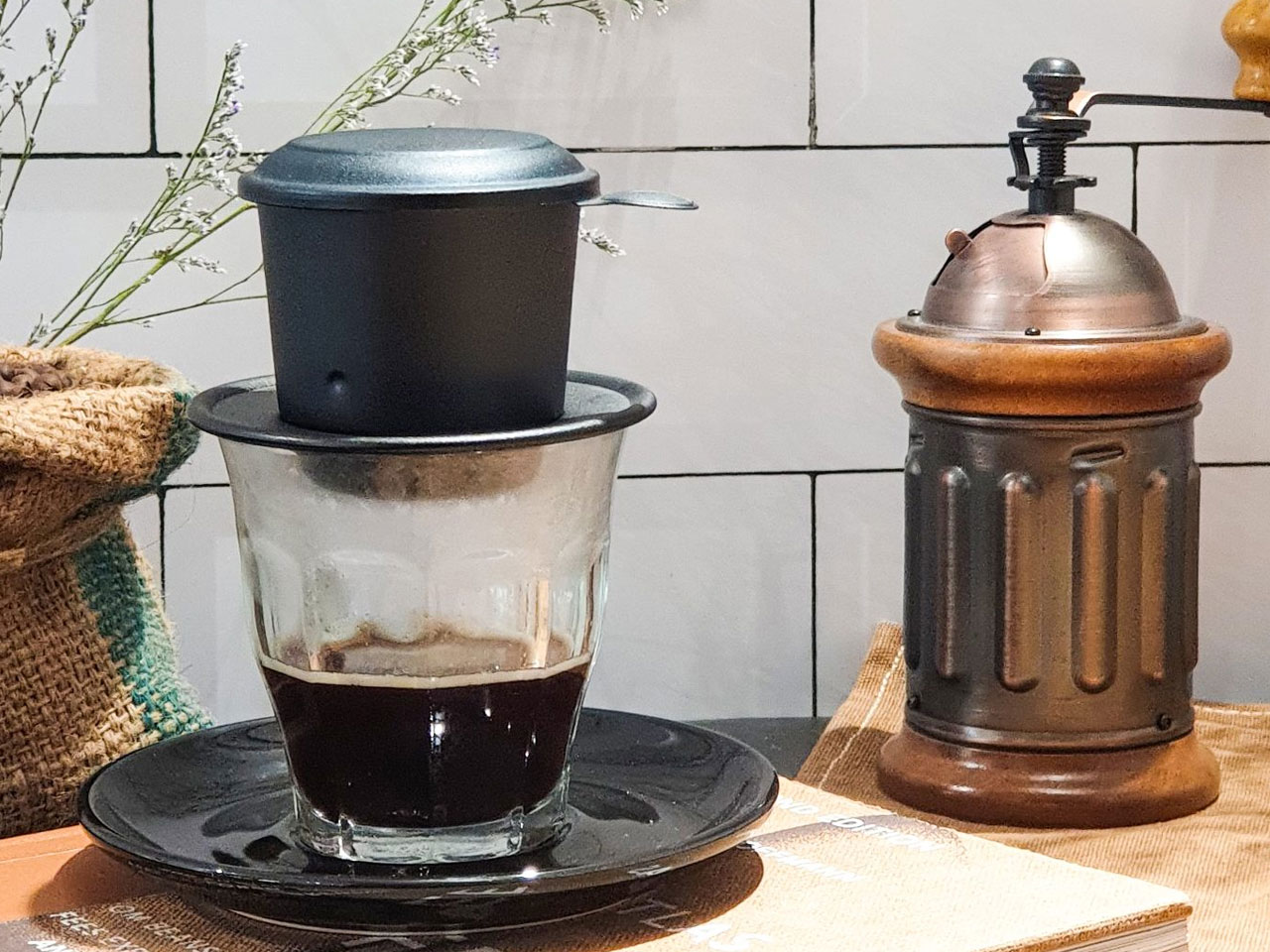Cafe phin Vietnam: The art of slow brewing Vietnamese coffee